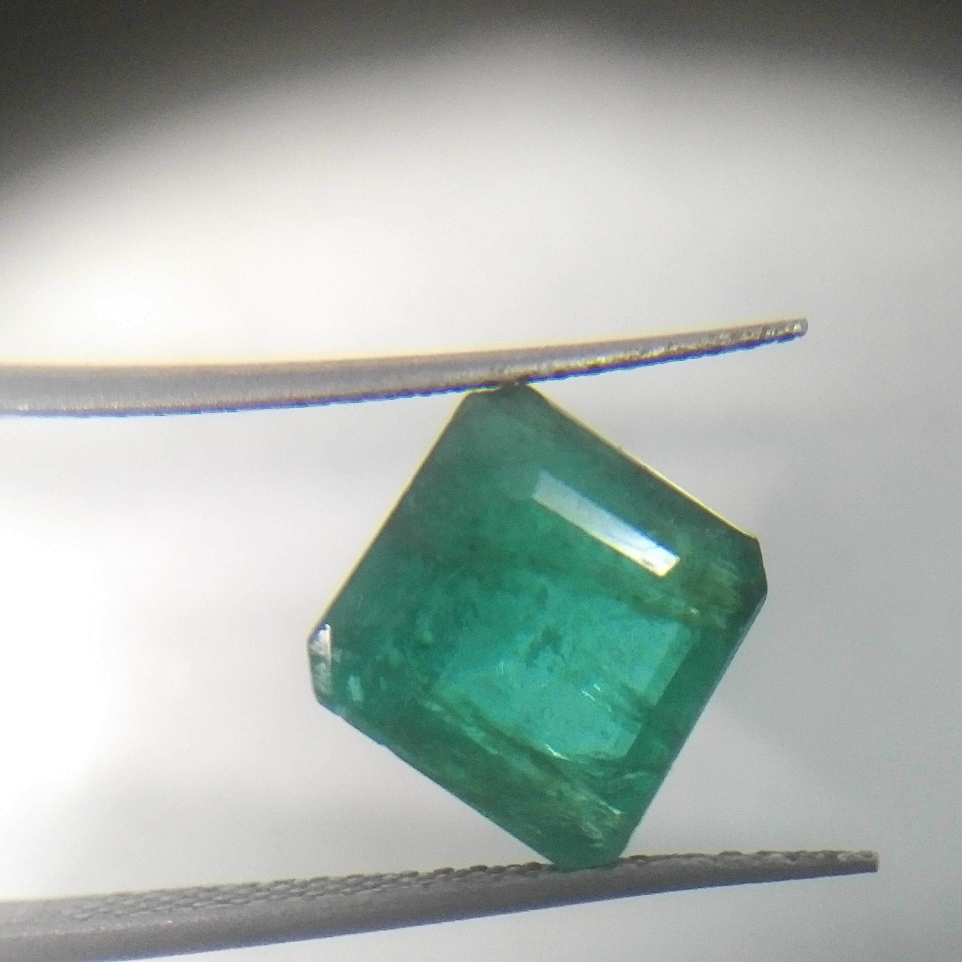 Russian and Brazilian Emeralds for Sale at B2B Price | Jewelfields